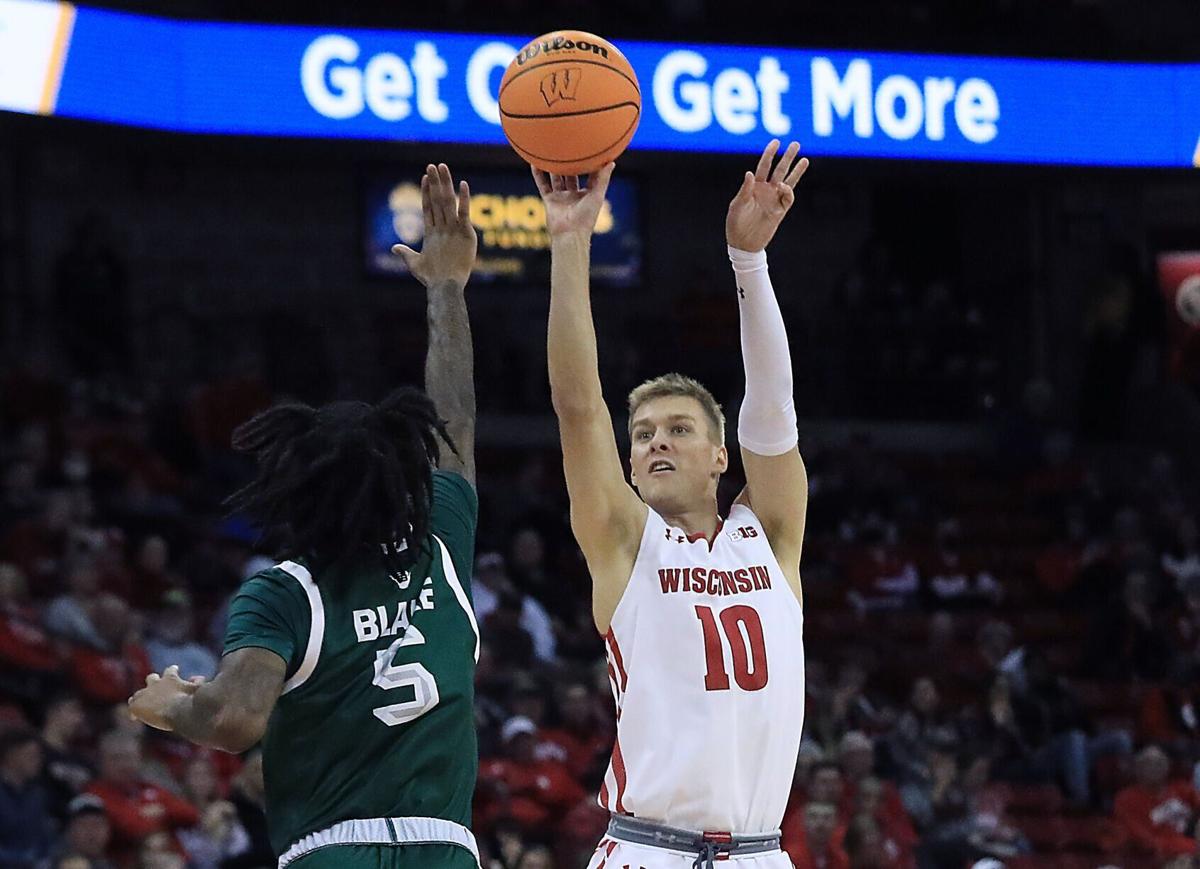 UW Men's Basketball: Lindsey stepping up into increased role