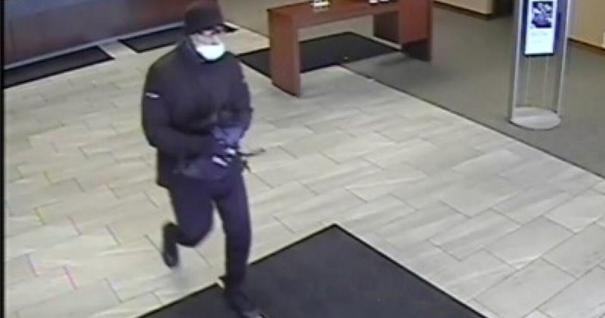 Pleasant Prairie police seek suspect in Chase Bank robbery