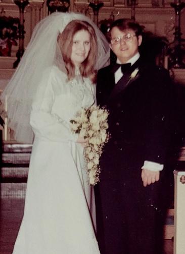 Michael and Susan Lindholm of Kenosha to mark 50th wedding anniversary