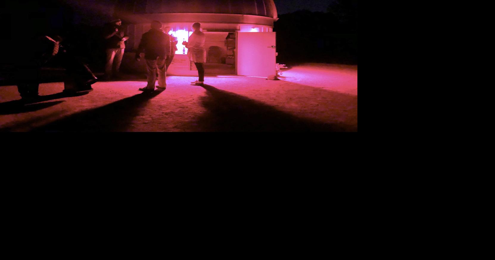 Hawthorn Hollow observatory at night.jpg