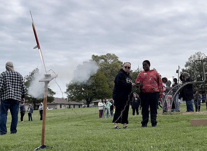 Elementary fifth-graders launches rockets in Kenosha Friday
