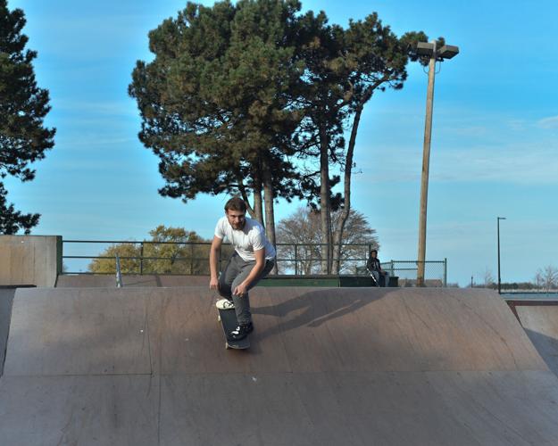 'Crazy, amazing, beautiful' | Temperatures in the 70s create a November ...