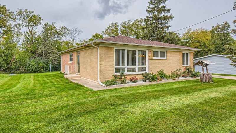 3 Bedroom Home in Lake Villa - $275,000