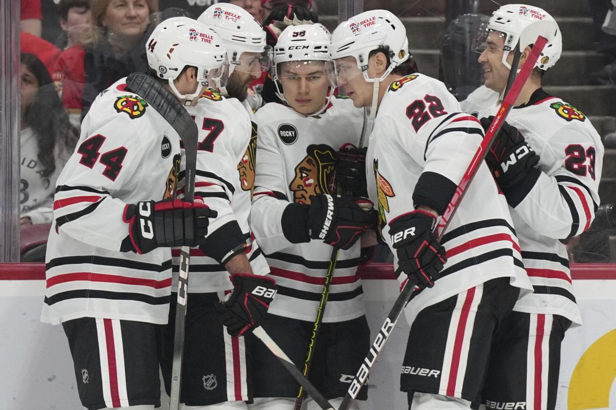Blackhawks: Verhaeghe's PPG the difference as Bedard nets twice