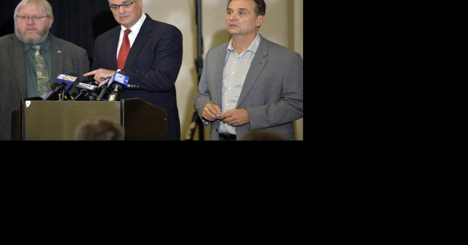 Bell pushes for special prosecutor to reopen case