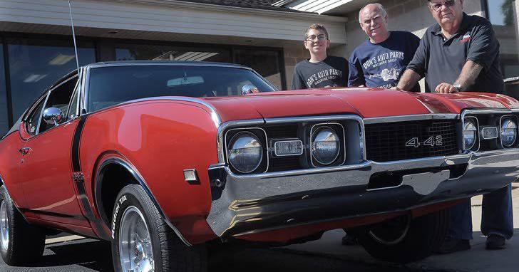 Three Tonys, one car