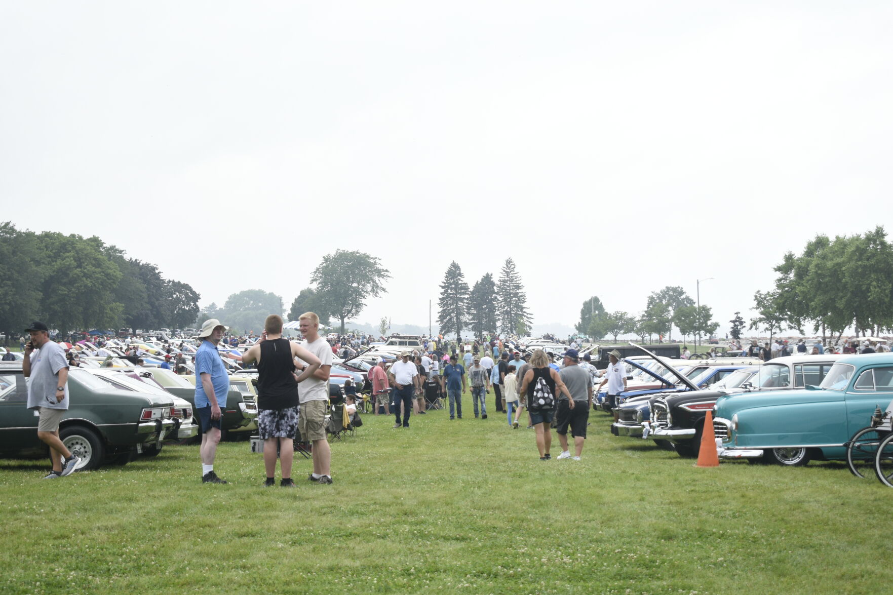 Hundreds attend AMC Homecoming car show, swap meet