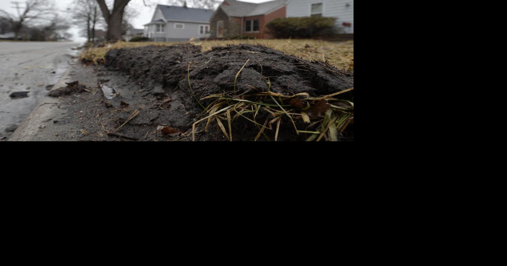 Thawing temperatures create a mess: Snow plow parkway damage will be ...