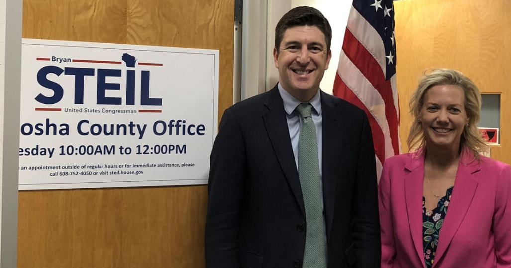 U.S. Rep. Steil formally opens new office in Kenosha County