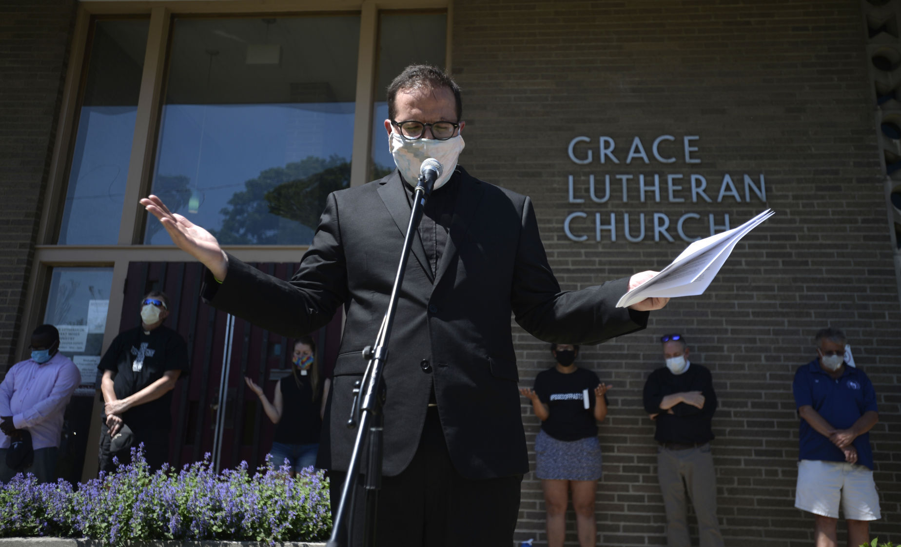 Kenosha pastor resigns to back AOC for president in 2028