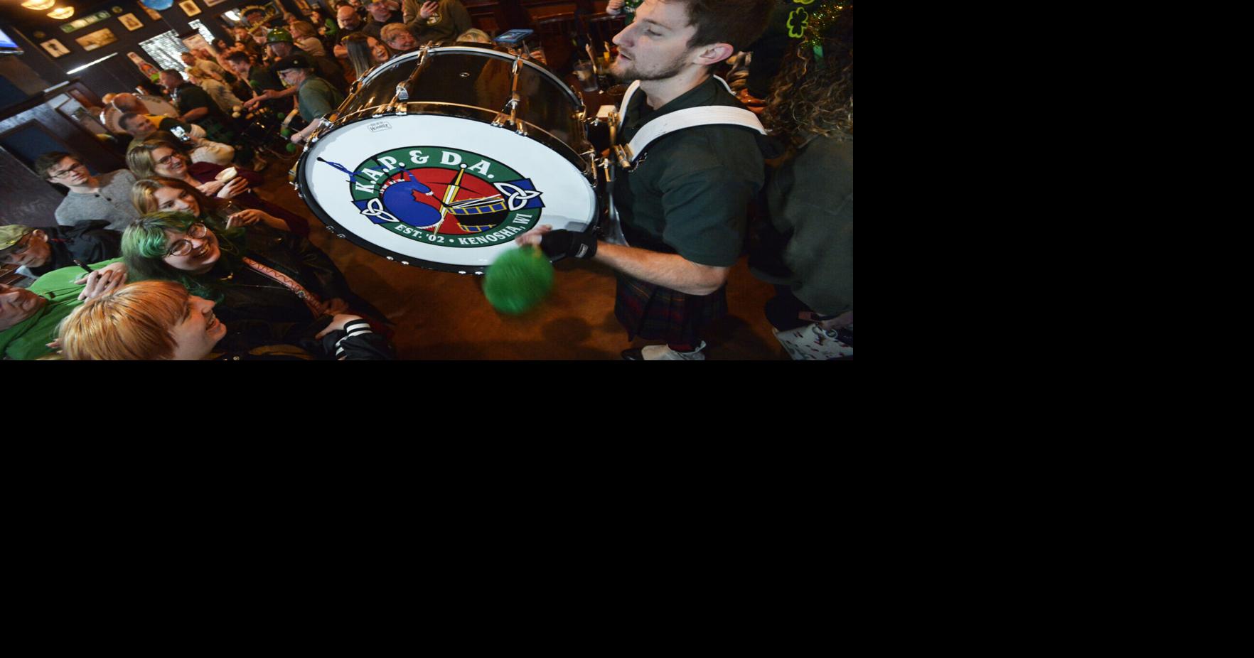 WITH VIDEO: The Kenosha Krawl returns, marking 16th year of bagpipes ...