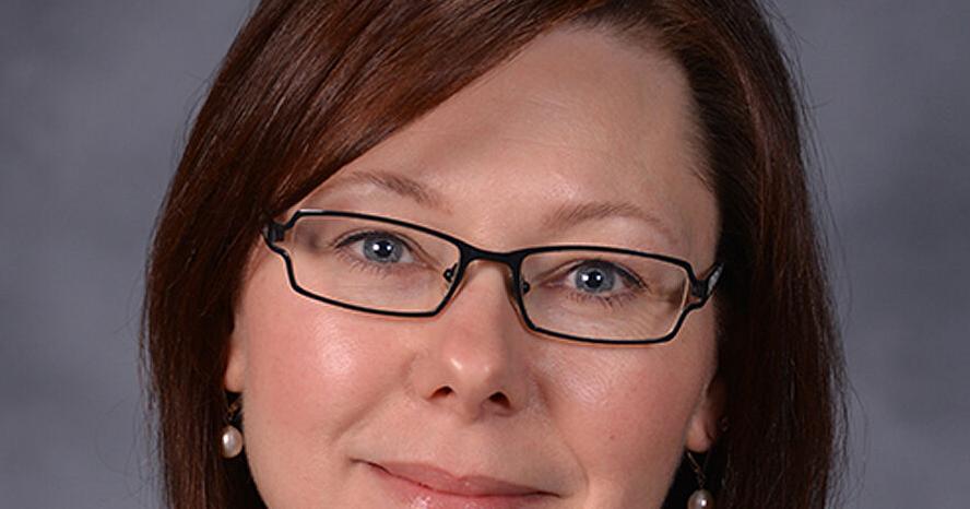 Dr. Lynn D. Akey named UW-Parskide's seventh chancellor