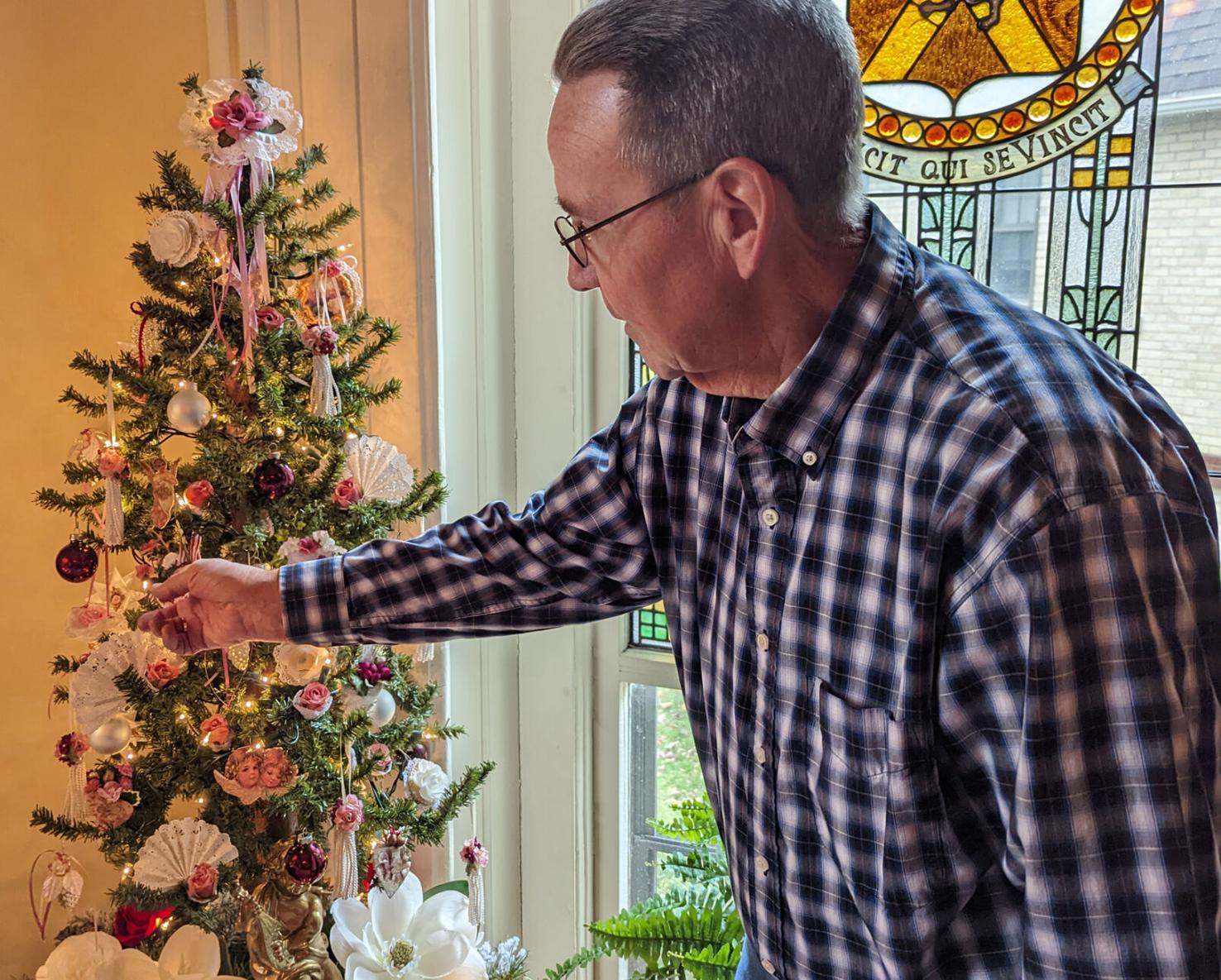 IN PHOTOS: The 2022 Durkee Mansion Holiday Decorations