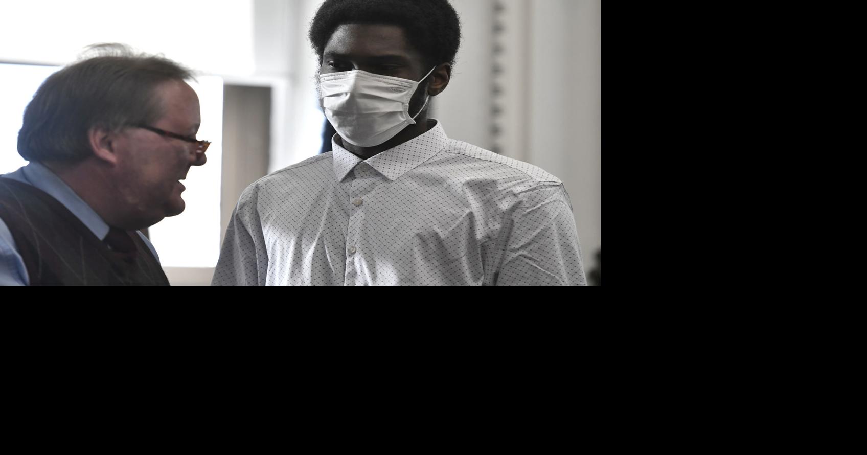 Vinson demands new attorney during first day of arguments in trial for ...