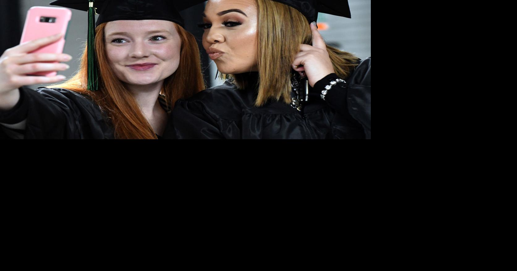 Images of UW-Parkside's winter 2019 commencement