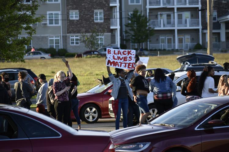 Protest for George Floyd causes curfew in Kenosha