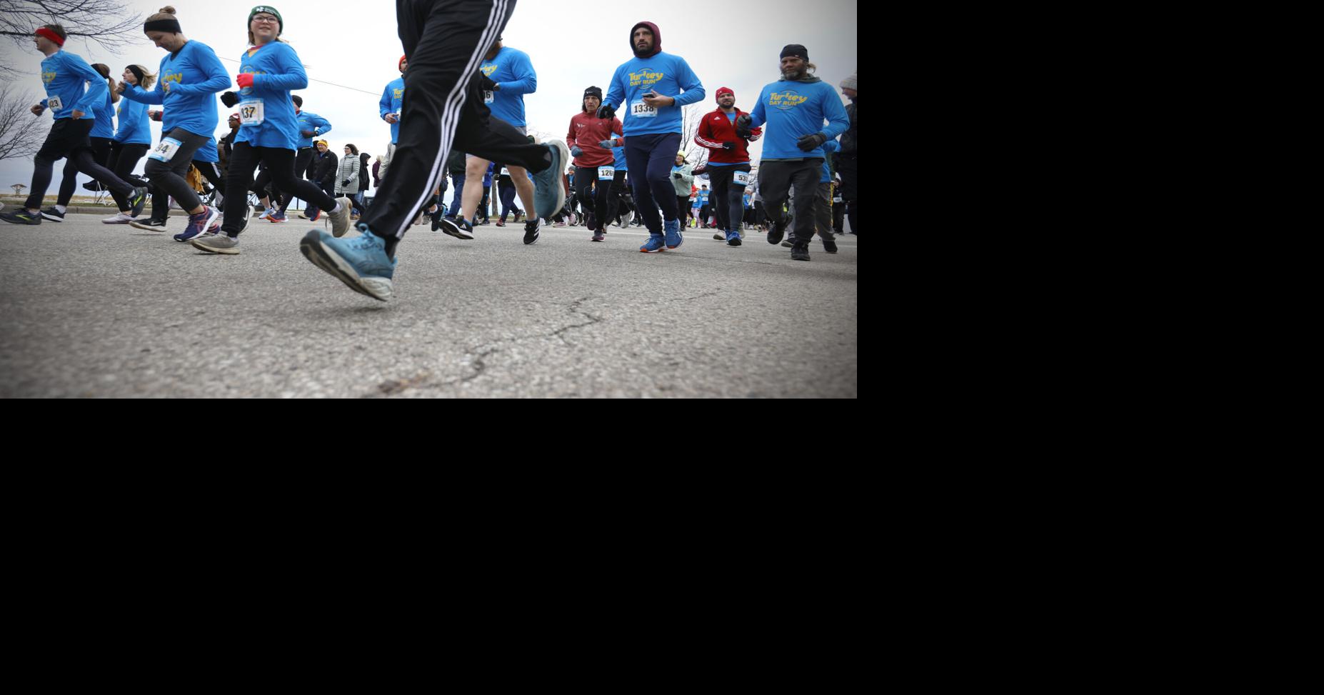Crowds fill Kenosha streets in 45th Mayor's Turkey Day Run