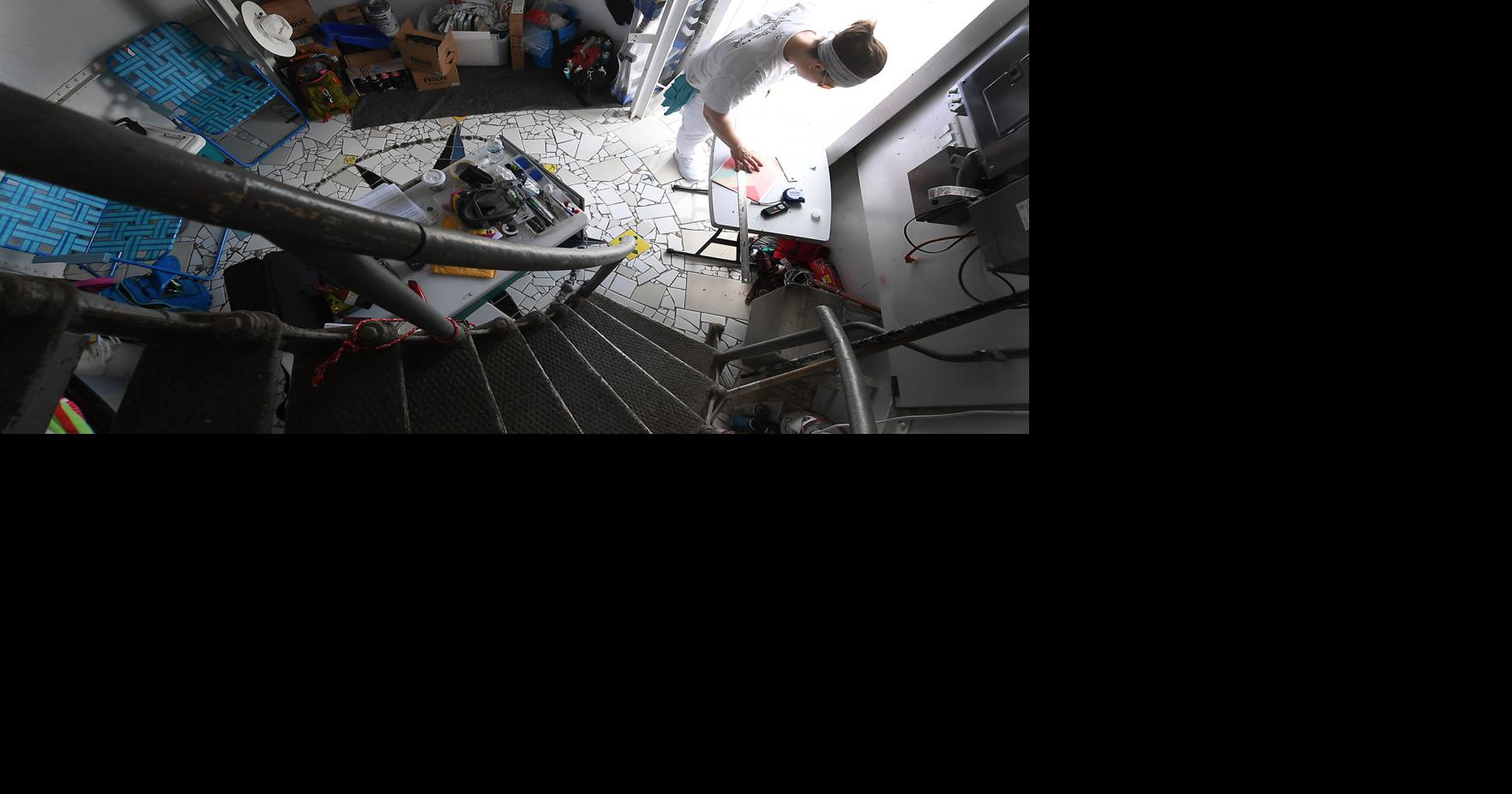 Illinois artist debuts Lighthouse residency