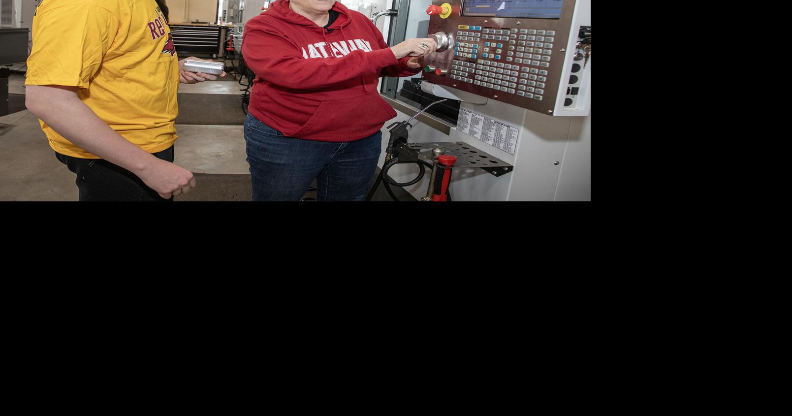 Wisconsin technical college leader explores Gateway campus