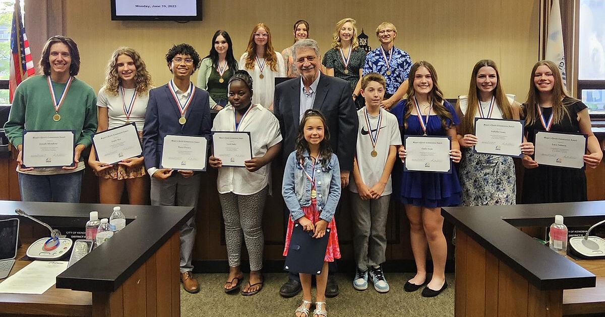 Mayor's Youth Commission recognizes 16 local students