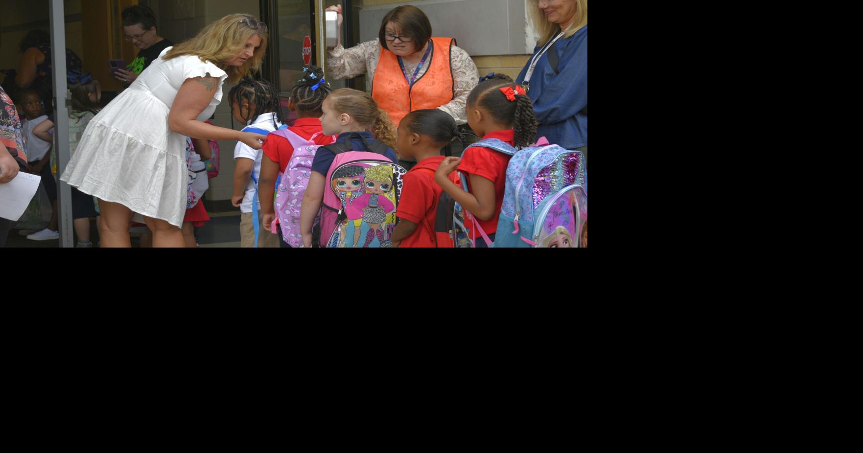 Frank Elementary School opens Kenosha Unified's first day
