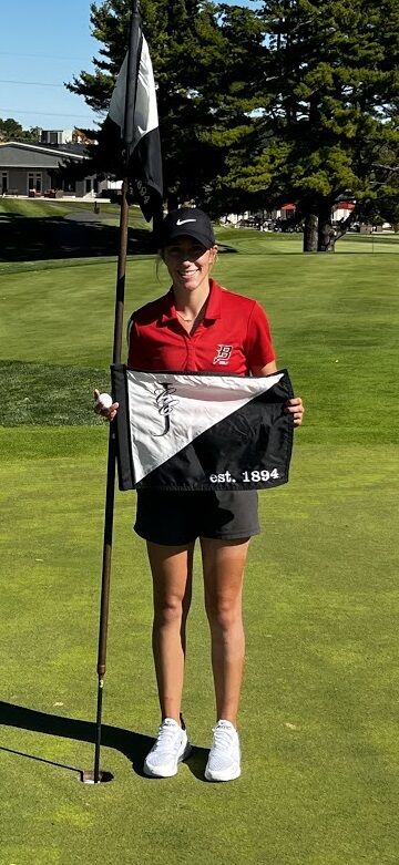 Kenosha Bradford's Litkey fires hole-in-one during golf sectional