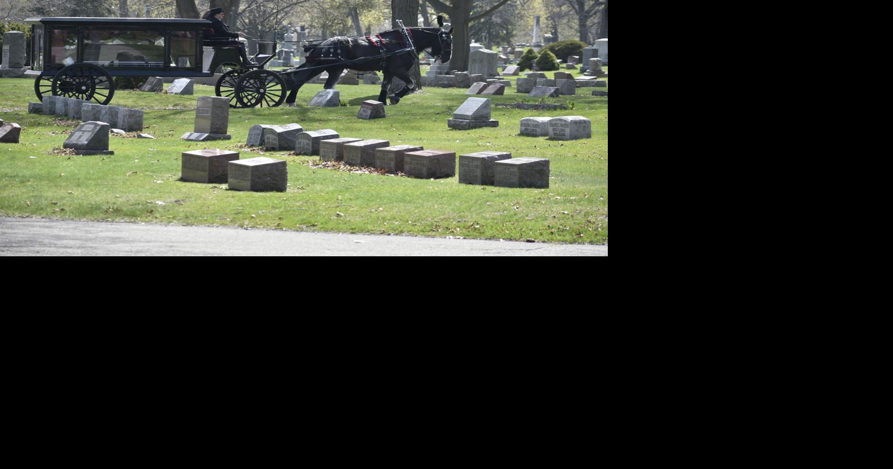 IN PHOTOS: Horse-drawn funeral procession to Green Ridge Cemetery in 2021