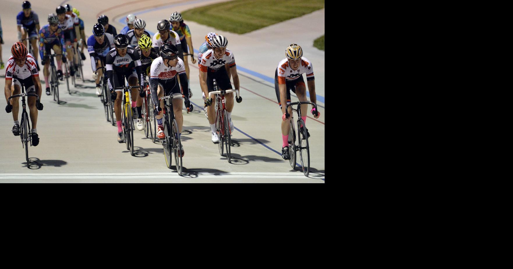 Buescher wins Bob Pfarr Classic