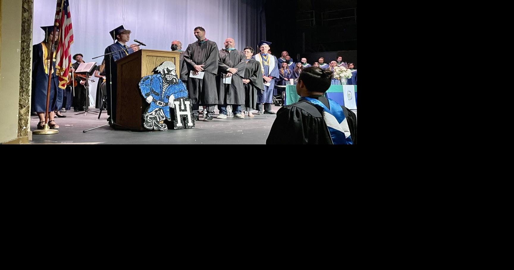 Kenosha's Harborside Academy holds commencement ceremony for Class of 2022