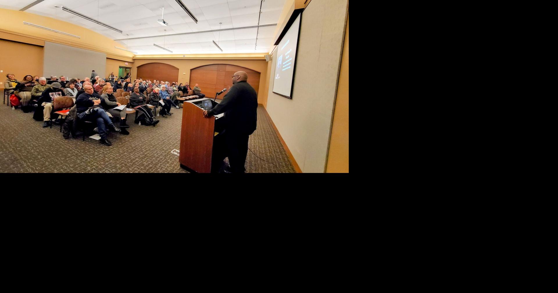 MOSLEY TALK - Derek Mosley at Kenosha Civil War Museum -3.jpg