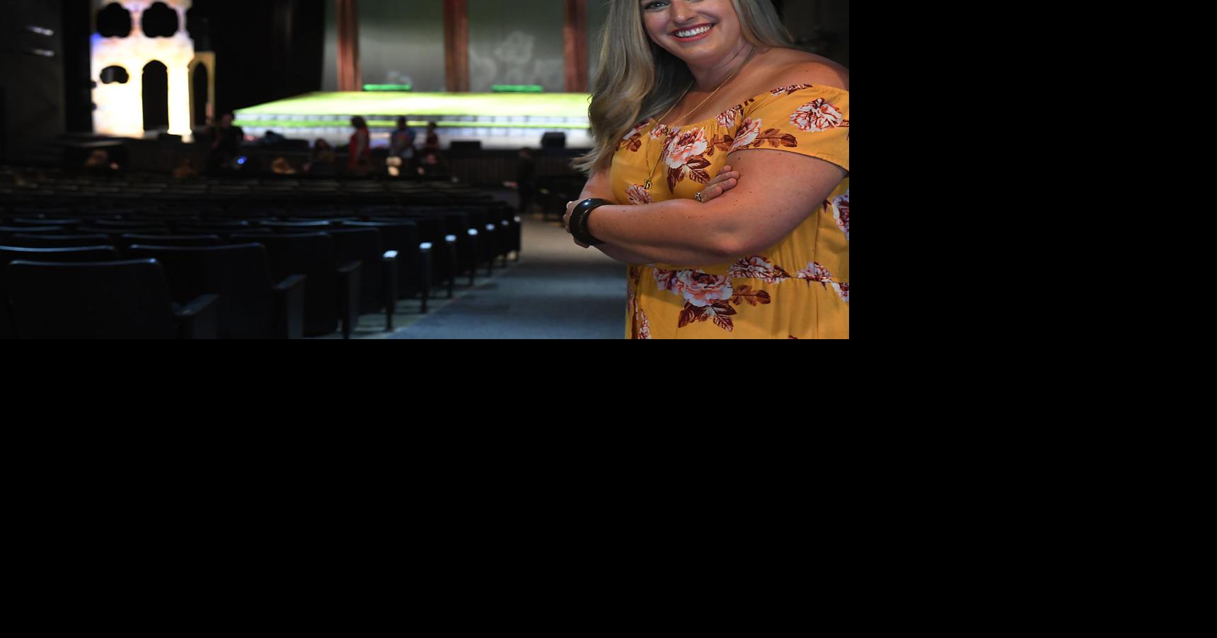 Snapshot: Kristen Singer brings performing arts to community