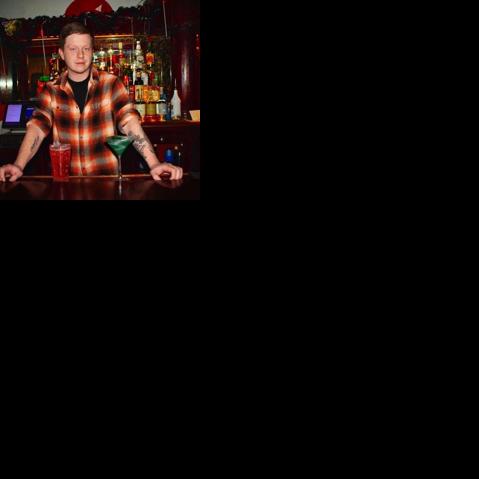 Kenosha local leads pack in Bar Boss; bartending competition