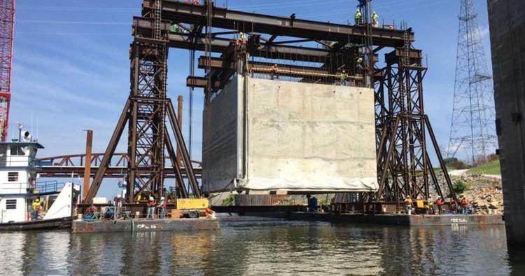 Million-pound shell placed in Kentucky Lock project | AP /KPNS ...
