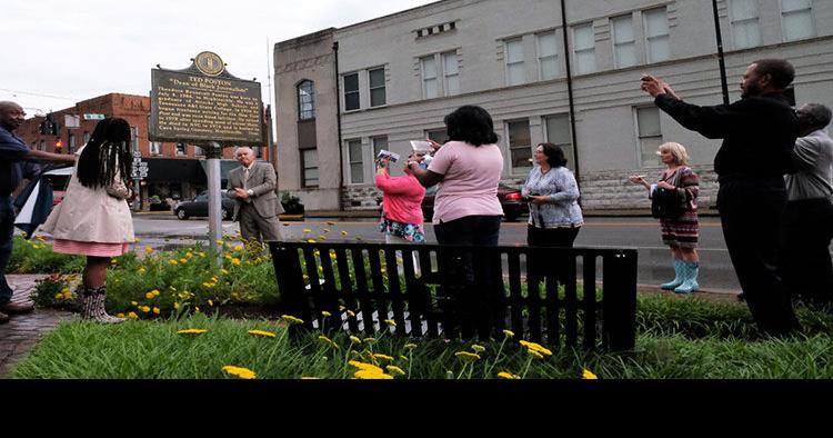 Community unveils historical marker in honor of black journalist Ted ...