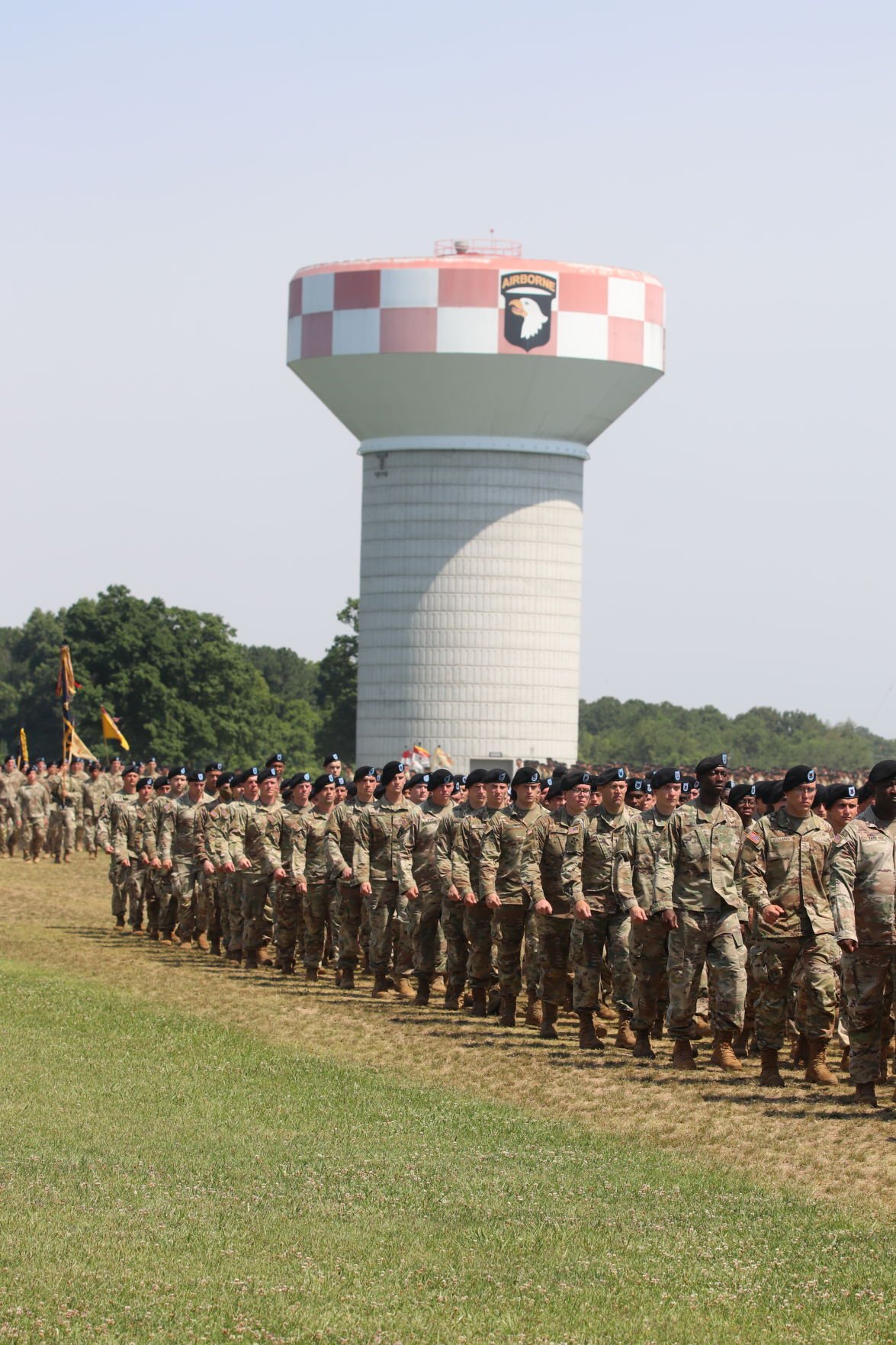 101st Airborne Division presents Division Review during Week of the ...
