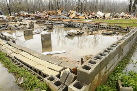 Tornado hits Mannington | News | Kentucky New Era