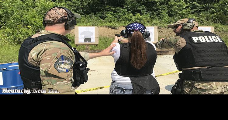 HPD demonstrates SWAT team tactics | News | Kentucky New Era