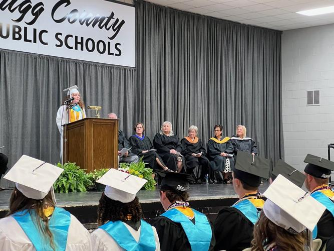 Teacher not forgotten as students receive diplomas | News | Kentucky ...