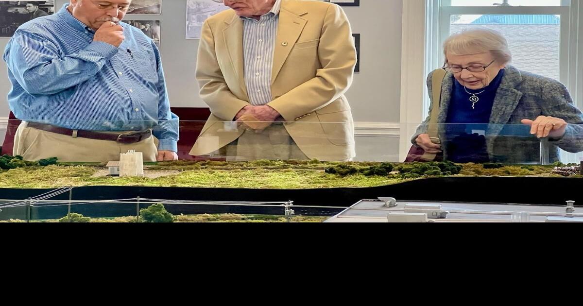 New museum exhibits draw crowd | Cadiz Record | Kentucky New Era