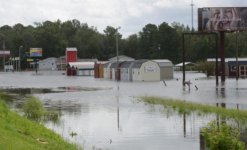 PHOTOS: Kinston, Lenoir County braces for flood waters on Monday ...