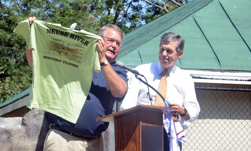 Photos: Neuseway Nature Center ceremony | Local News | kinston.com