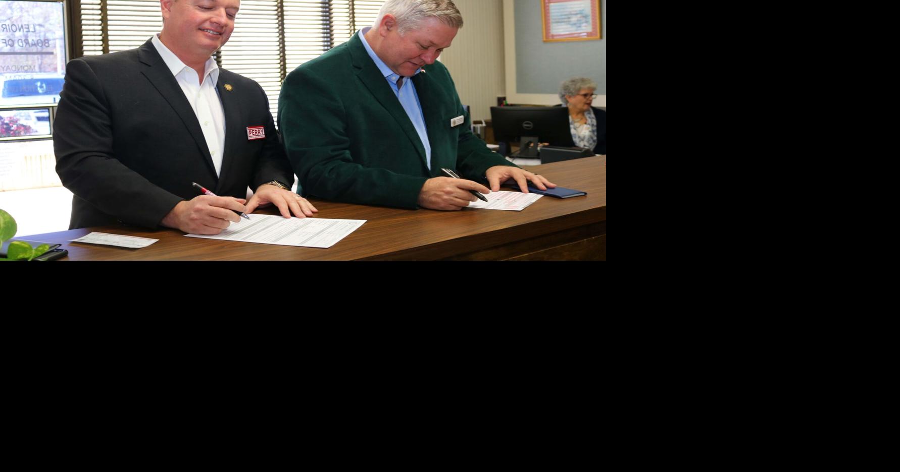 Sen. Perry, Rep. Humphrey discuss police brutality and ‘defund police ...