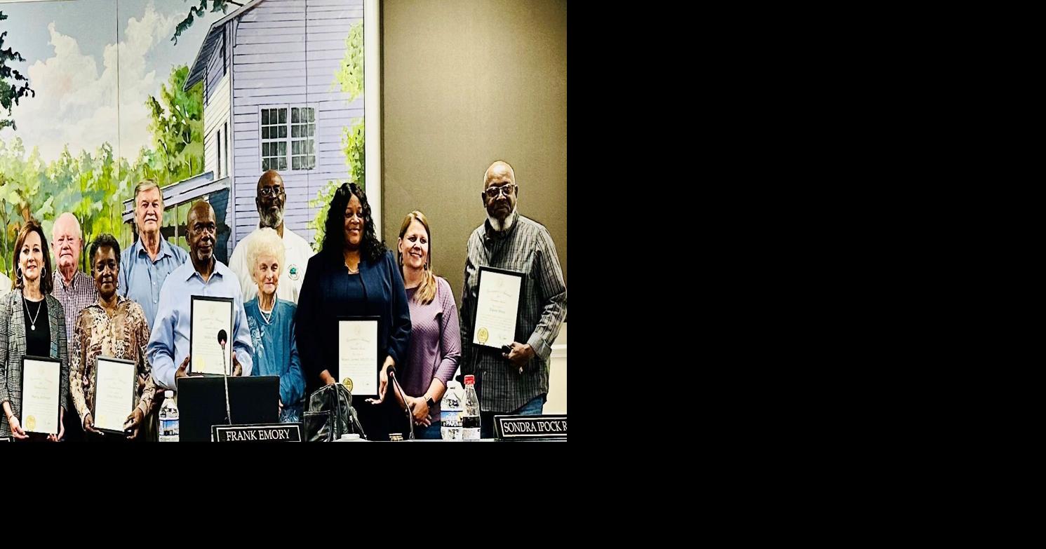 Governor service awards presented to Jones County volunteers | Features ...