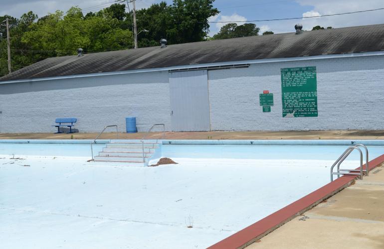 PHOTOS: Emma Webb Pool | Local News | kinston.com