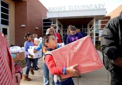 Banks Elementary students give supplies to Friends of the Homeless ...