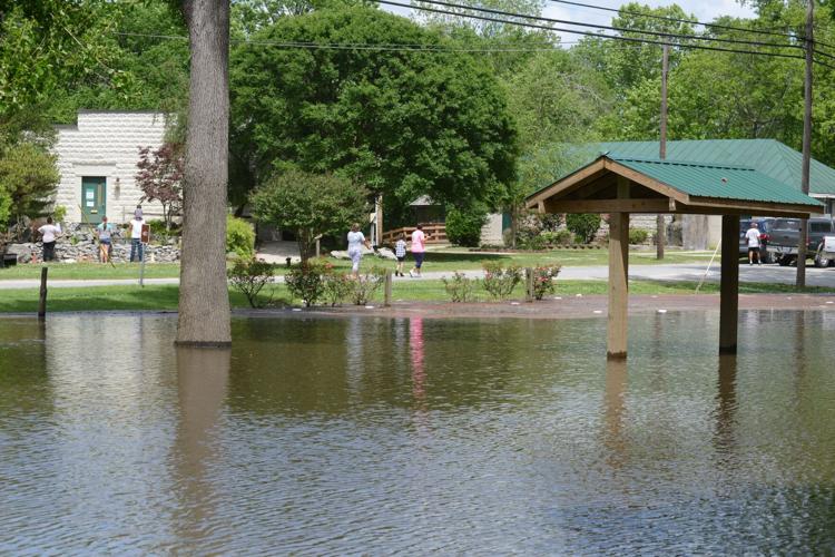 Neuse River levels cause flooding | Local News | kinston.com