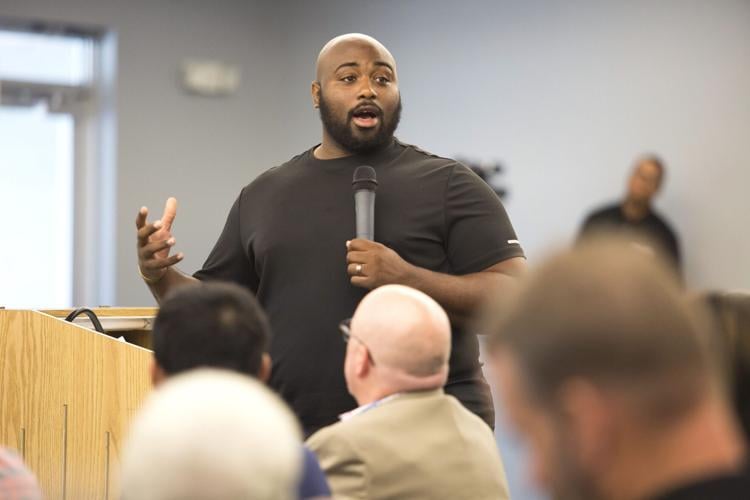 PHOTOS: Woodmen Center Meeting | Local News | kinston.com