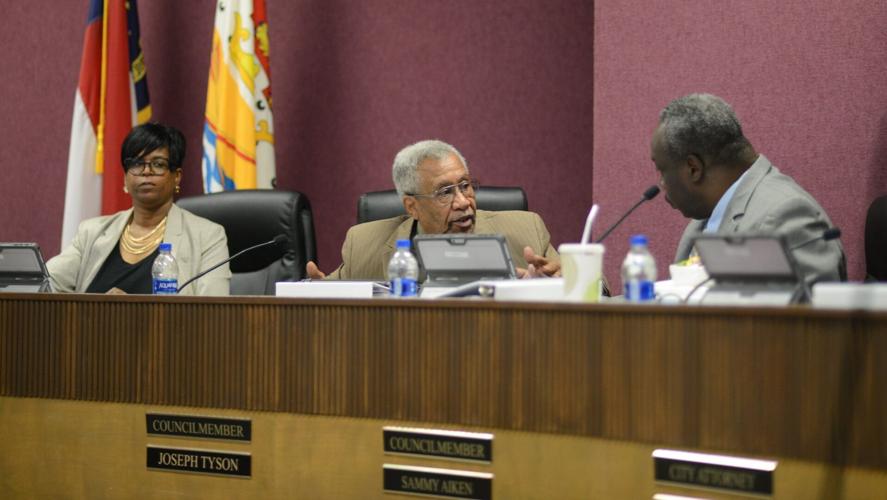 PHOTOS: City Council votes on Woodmen Center | Local News | kinston.com