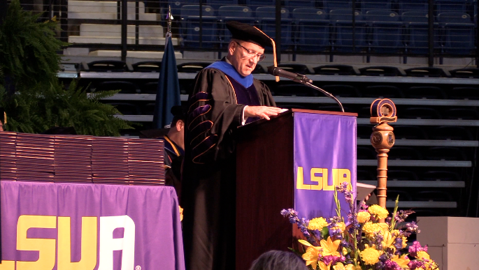 LSUA holds 2019 fall commencement | Local News | klax-tv.com
