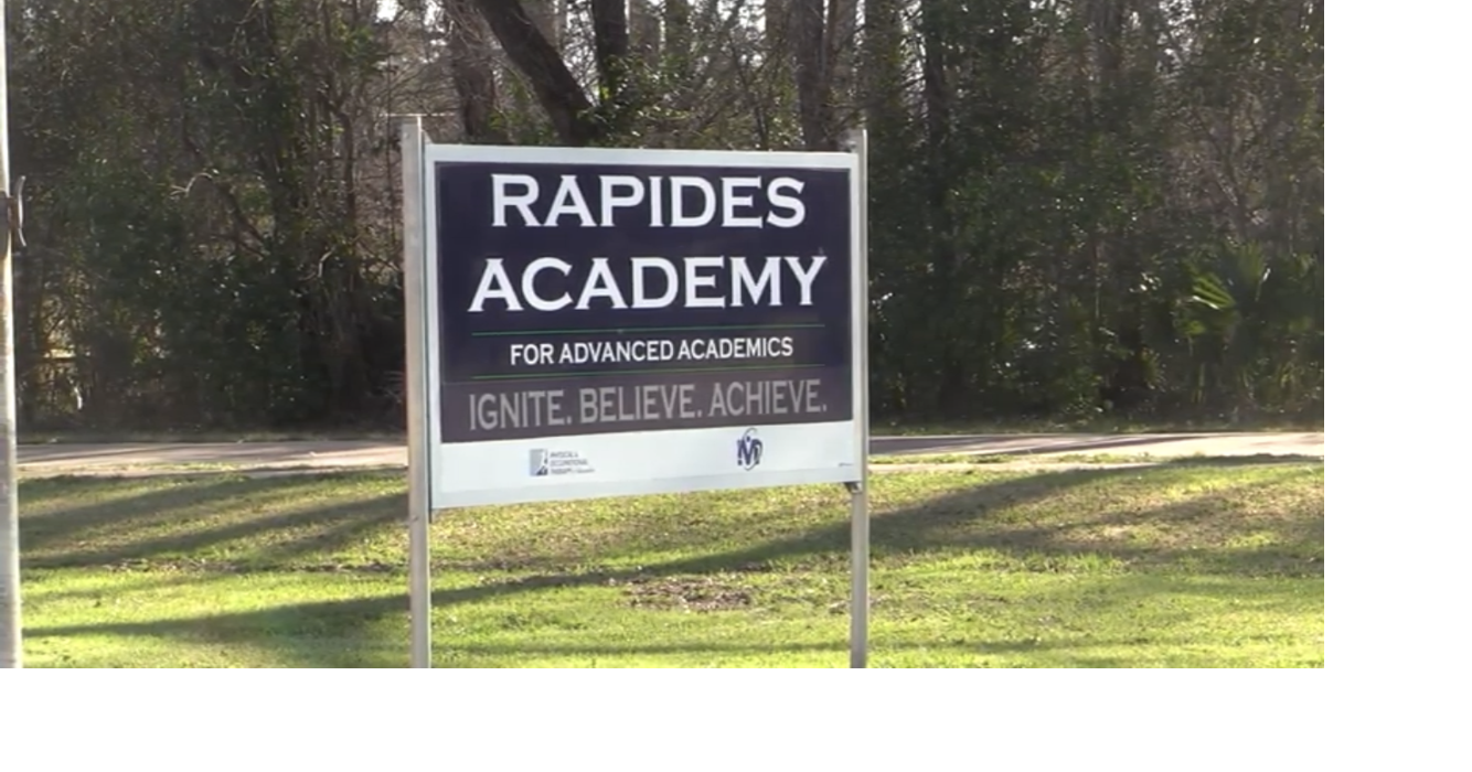 Rapides Academy Girls Prepare for 5K Race | Local News | klax-tv.com
